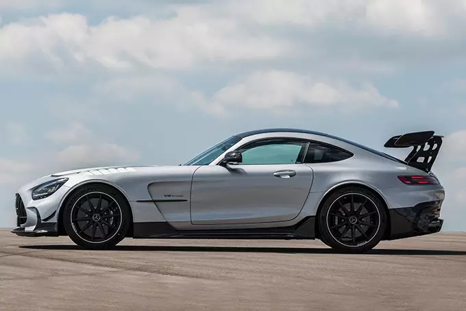 2021 Mercedes-AMG GT Силсилаи сиёҳ 19551_1