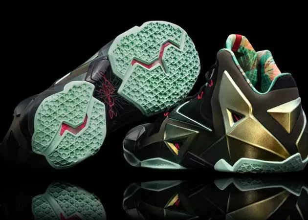 Взуття Nike LeBron 11 Signature 12