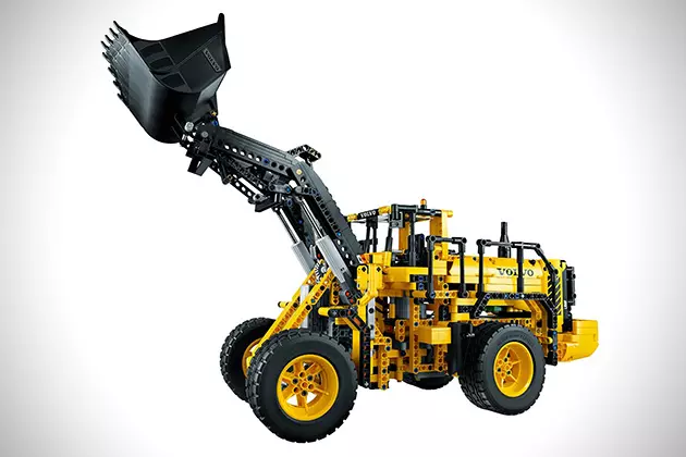 Колесный погрузчик LEGO Technic Volvo L350F 3