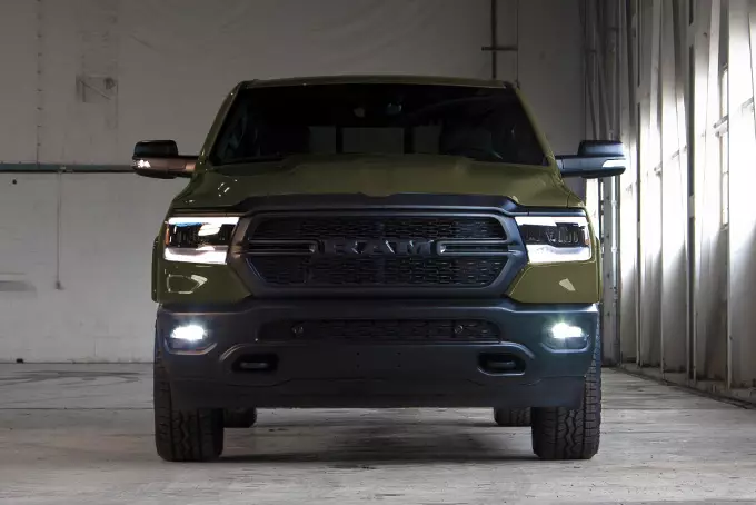 מהדורת נחתים 2021 Ram 1500 