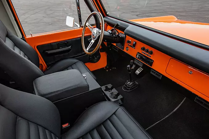 1974 Ford Bronco Custom Miturut Pemugaran Velocity 20227_4