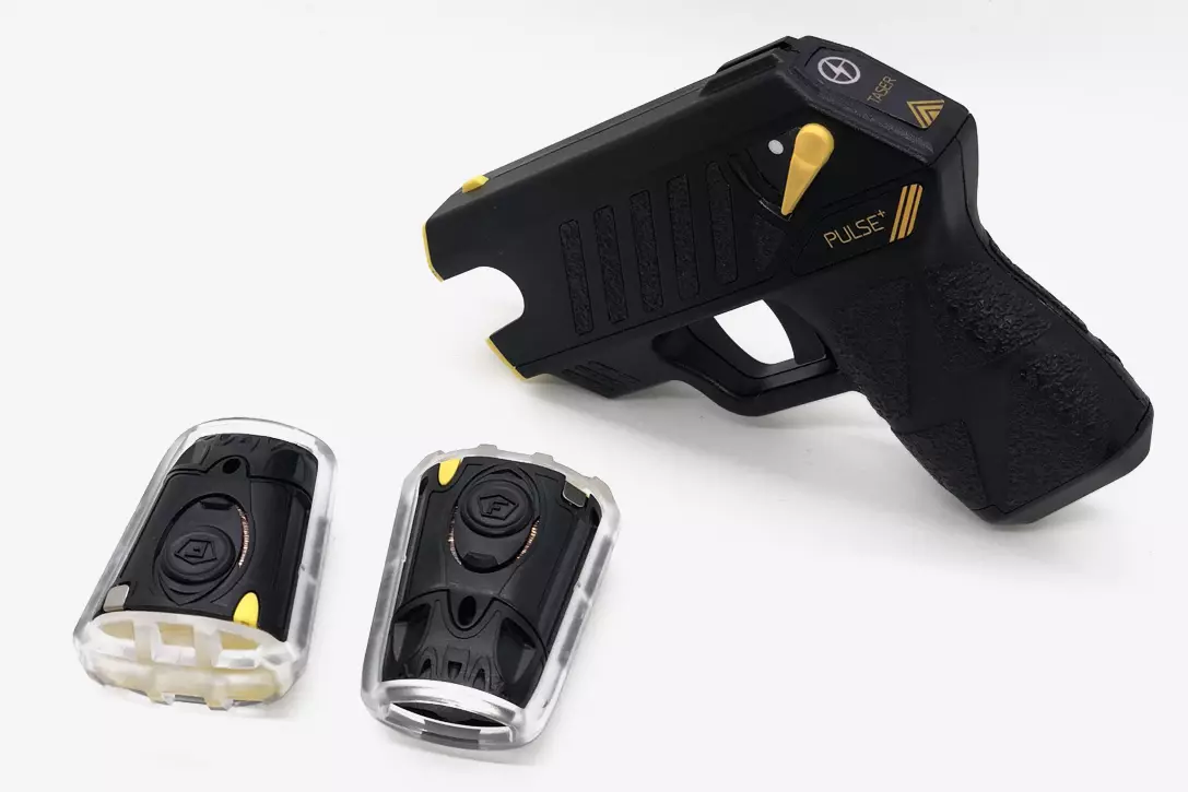 TASER Pulse+ Smart Stun Gun 20260_2