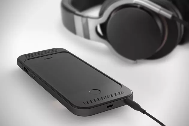 Amp iPhone Speaker Case 2