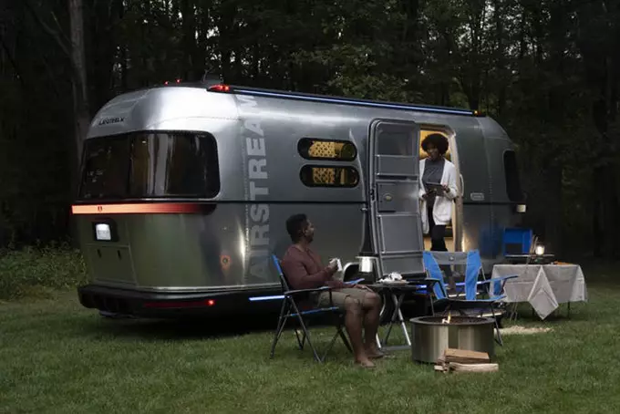 Konsepto sa Airstream eStream Trailer 20744_1