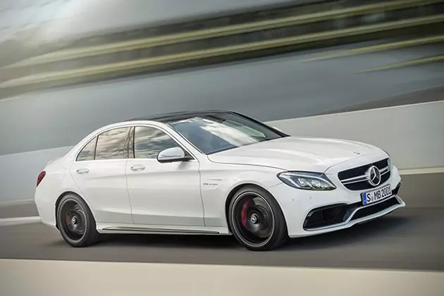 2015 مرسڈیز بینز C63 AMG 3