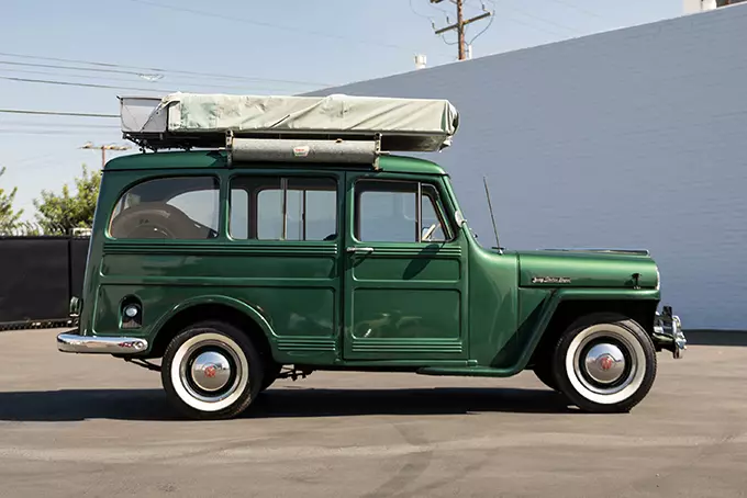 Block ng Auction: 1949 Willys Jeep Wagon Camper 20937_2