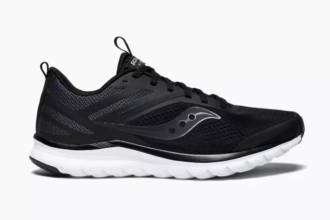 The 12 Best Packable Running Shoes For Travel 21090_1