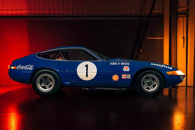 Aŭkcio-Bloko: 1971 Ferrari 365 GTB/4 Daytona Independent Competizione 21126_1
