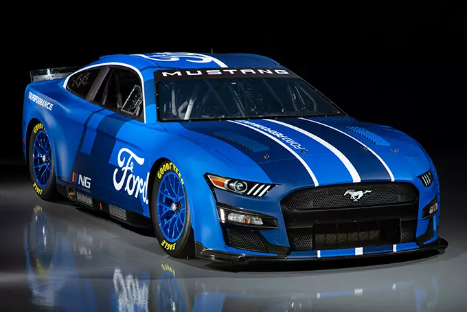 NASCAR Next Gen Camaro, Camry i Mustang 21144_2