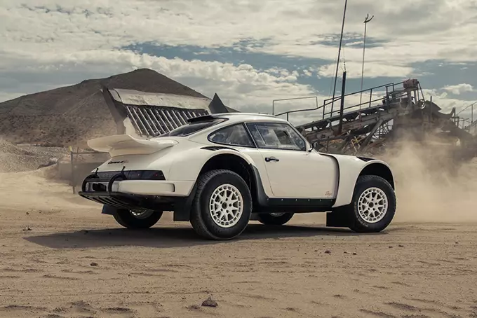 Veilingblok: 1991 Porsche 911 Baja Prototype #1 door Russell Built Fabrication 21440_2