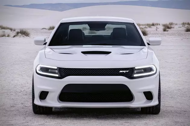 2015 Dodge Charger SRT Hellcat 2