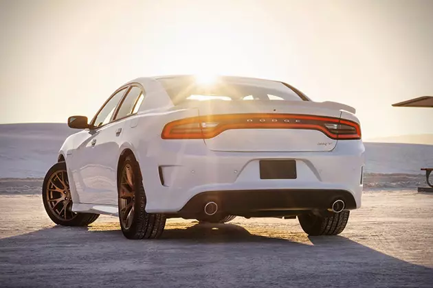 2015 Dodge Charger SRT Hellcat 5