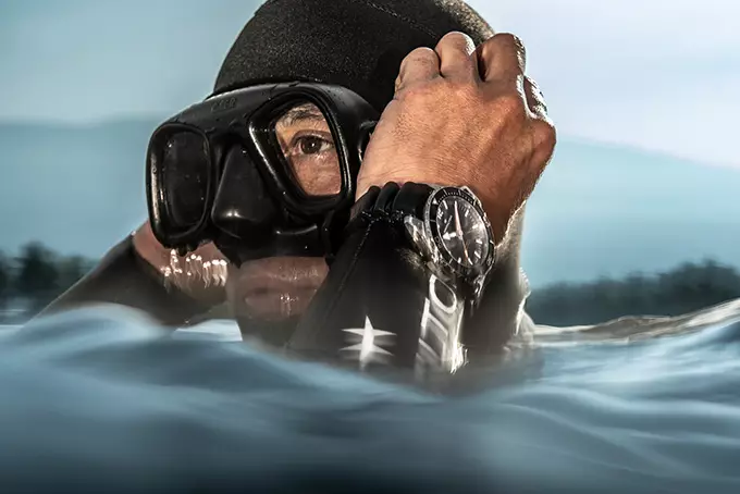 Автоматски часовник со морнарица Frogman на Хамилтон Каки 21597_3