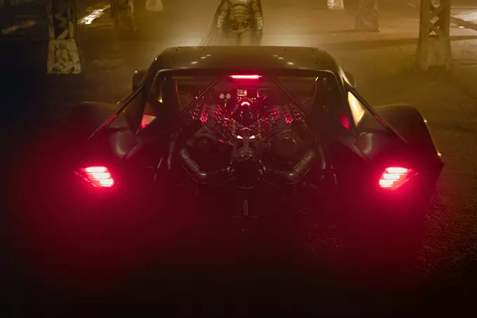 Matt Reeves 'Người dơi' Batmobile 21683_2