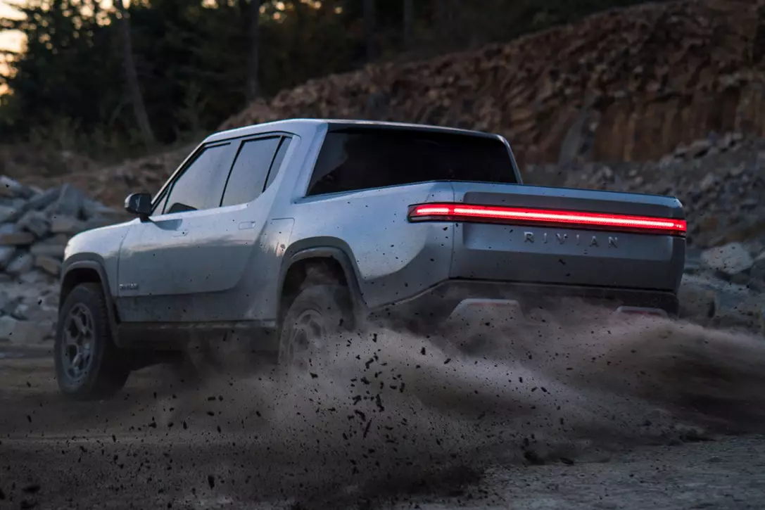 Rivian R1T Trakk kollu Elettriku 2171_3