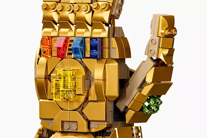 LEGO Marvel Infinity Gauntlet 21822_1