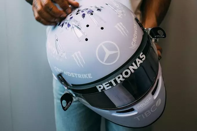 Casco GP de Mónaco Daniel Arsham x Lewis Hamilton 21959_3