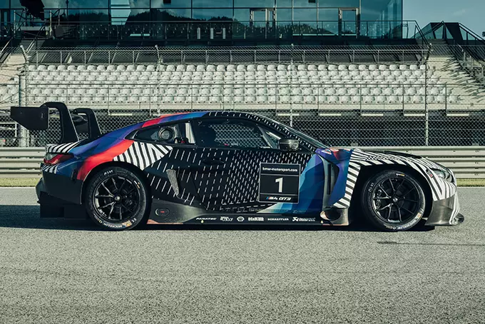 2021 BMW M4 GT3 እሽቅድምድም 22210_2