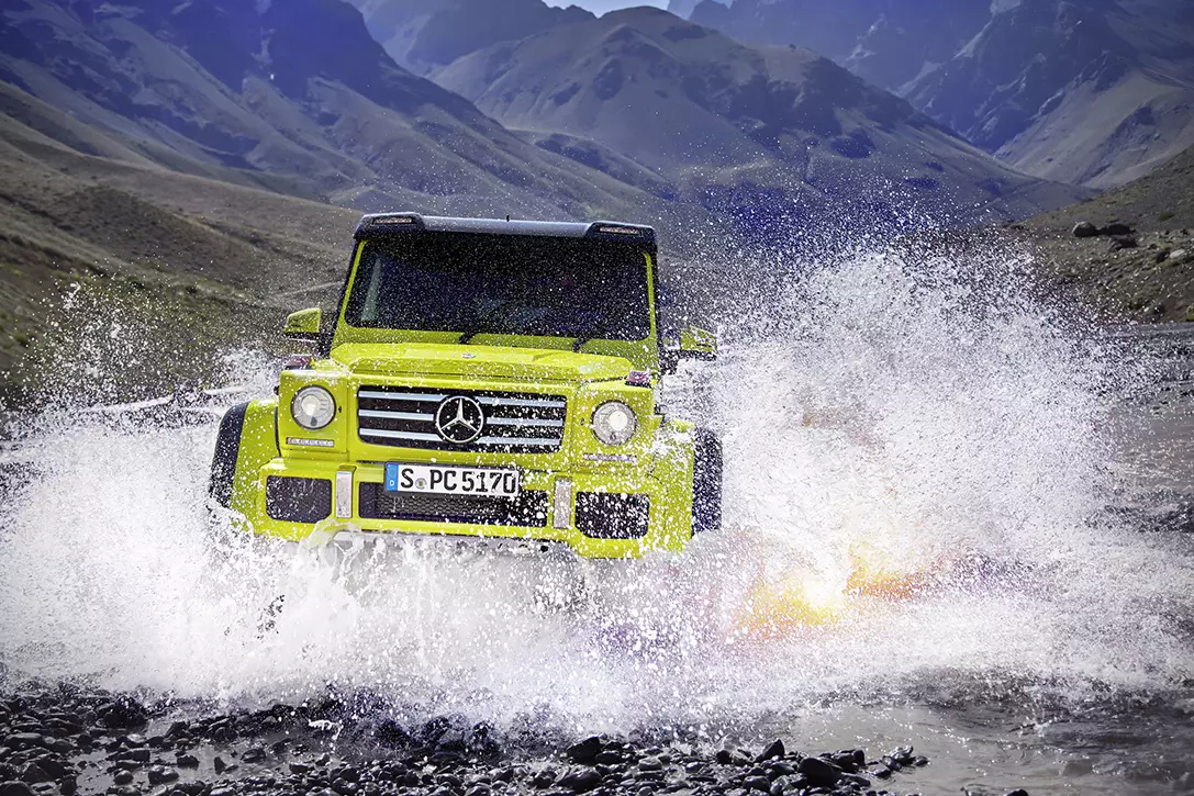 Mercedes-Benz G550 4×4² 2