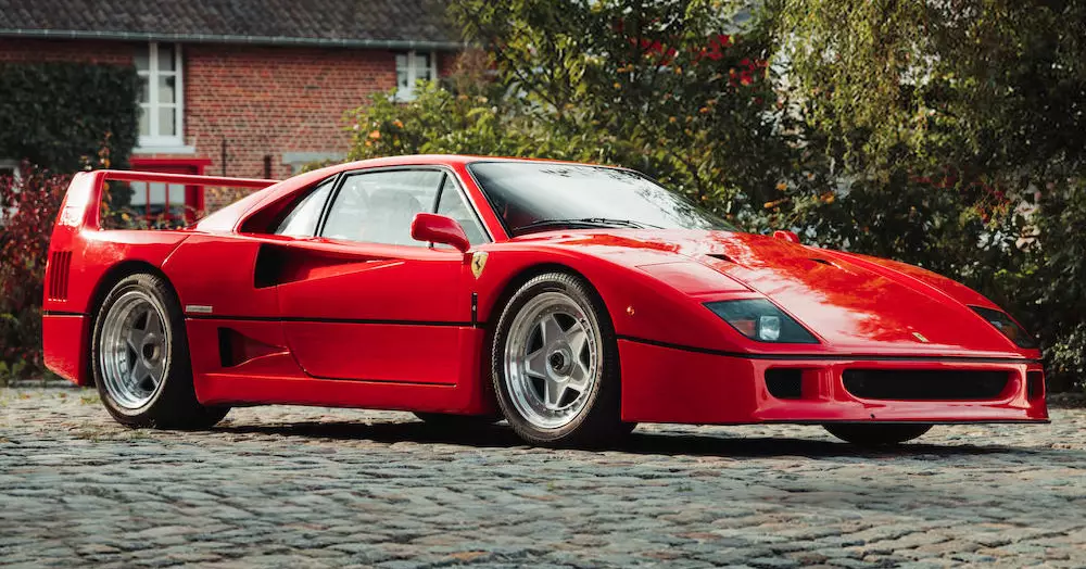 Katangar gwanjo: 1989 Ferrari F40 Berlinetta