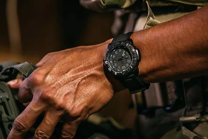 Luminox Navy SEAL Colormark 3051.GO.NSF 22287_3