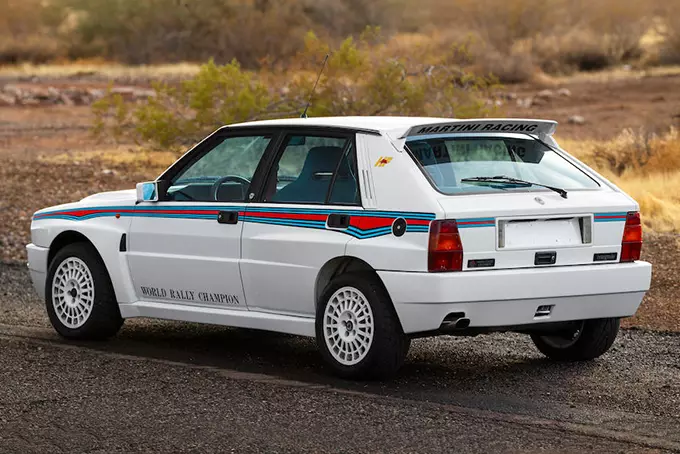 Auction Block: 1991 Lancia Delta HF Integrale Evo 1 'Martini 6' 22294_2