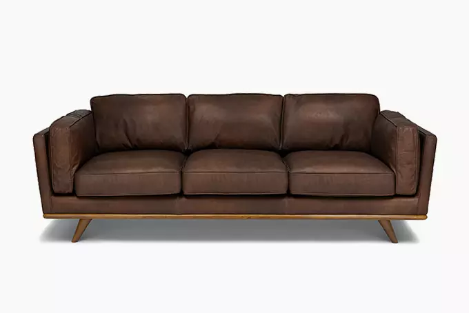 15 Qhov Zoo Tshaj Plaws Leather Sofas Yuav Hauv 2022 22339_3