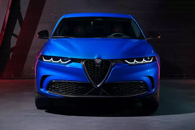 2023. aasta maastur Alfa Romeo Tonale 22425_1