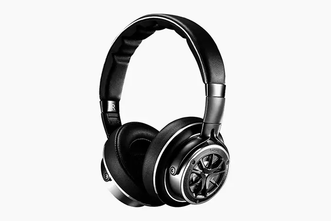 15 Qhov Zoo Tshaj Plaws Headphones Hauv qab $ 200 ntawm 2022 22572_1