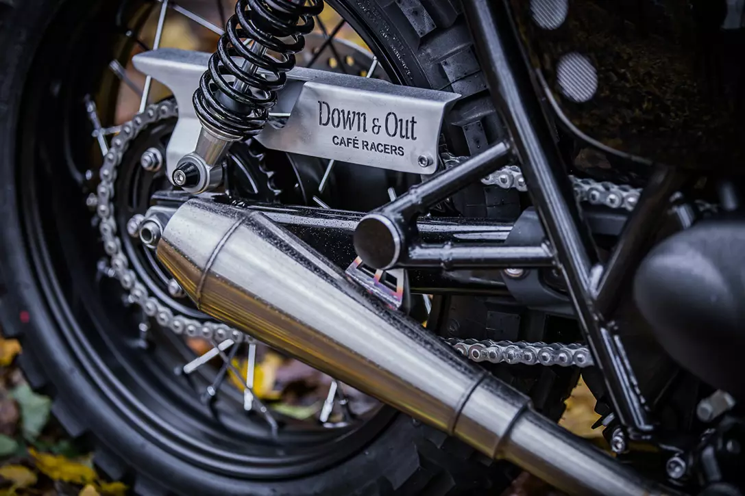 Triumph T120 Bonneville von Down and Out Cafe Racers 5