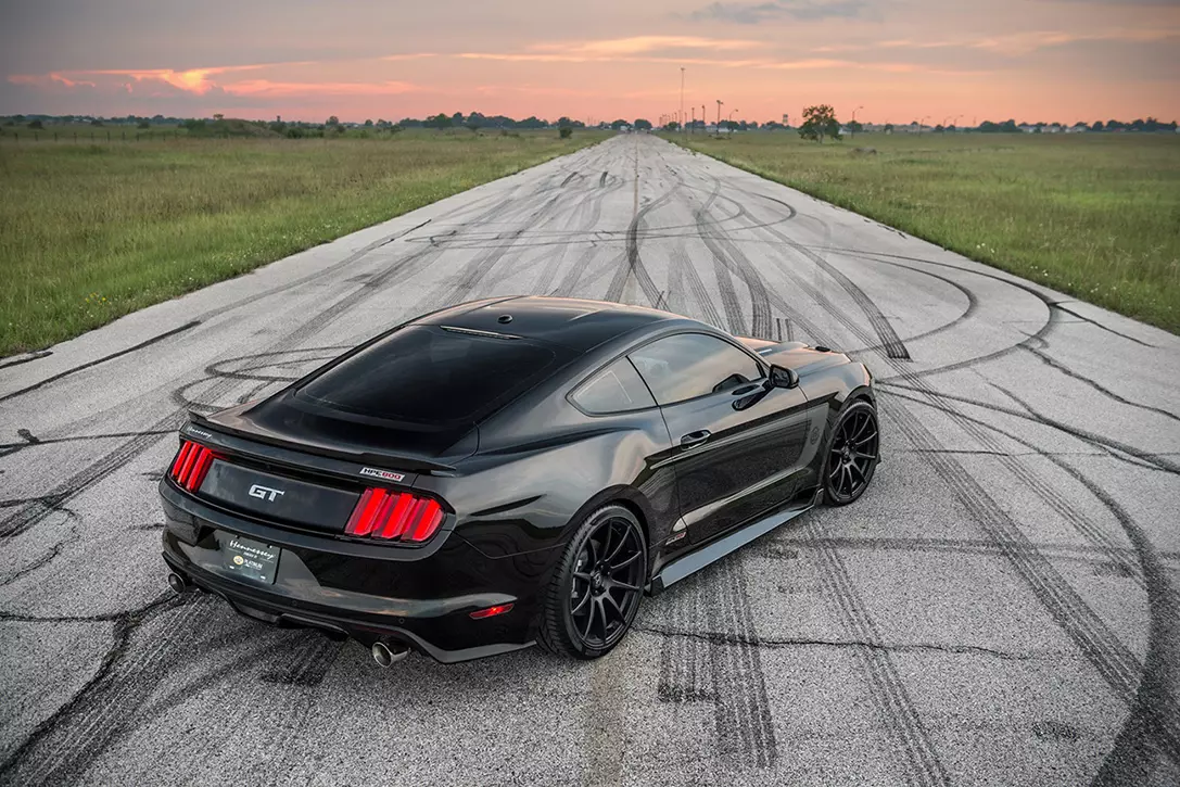Hennessey 25주년 기념 에디션 HPE800 Ford Mustang 2