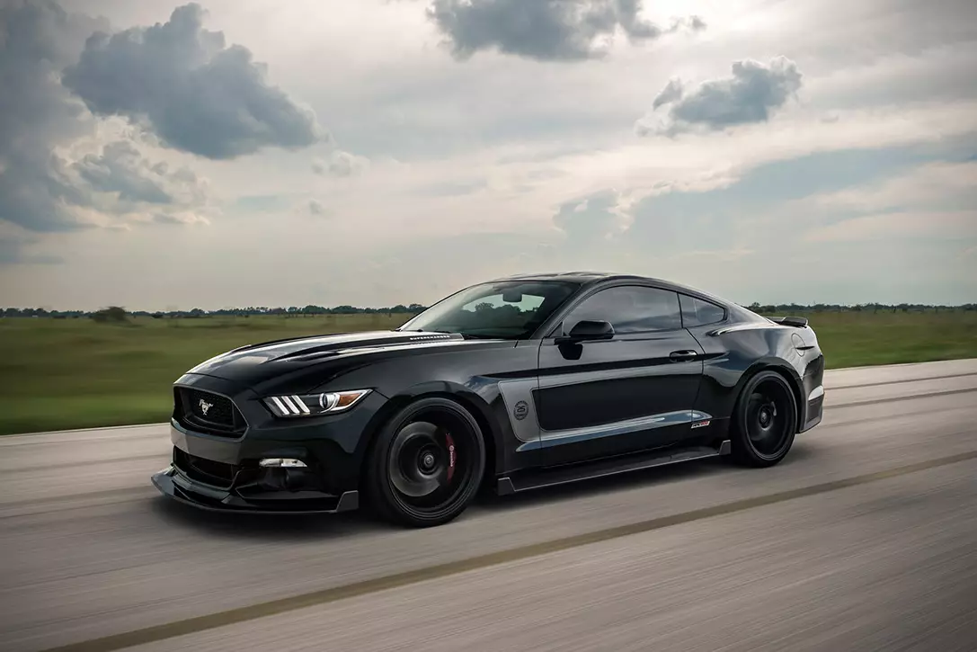 Hennessey 25주년 기념 에디션 HPE800 Ford Mustang 7