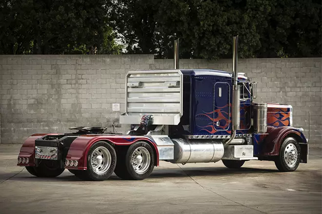 1992 Peterbilt 379 Optimus Prime Truck 4