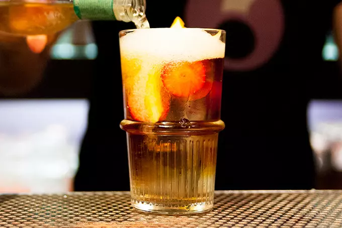 30 de cocktail-uri clasice pe care fiecare bărbat ar trebui să le cunoască 283_26