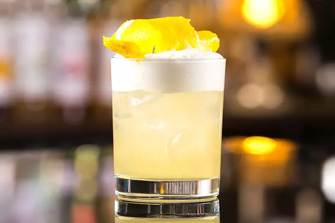 30 de cocktail-uri clasice pe care fiecare bărbat ar trebui să le cunoască 283_35