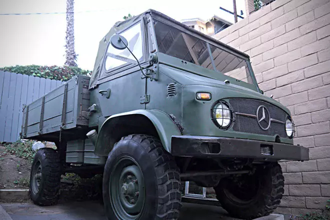 1955 年梅賽德斯-奔馳 404 UNIMOG 4