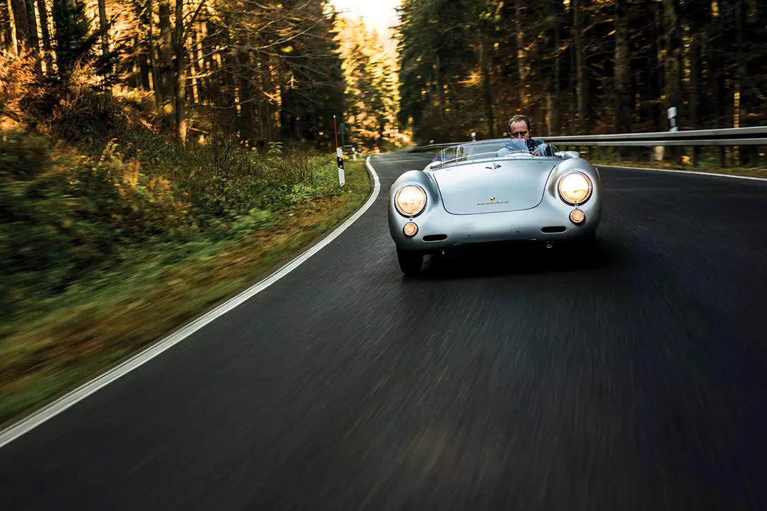 ប្លុកដេញថ្លៃ: 1956 Porsche 550 RS Spyder 2937_5