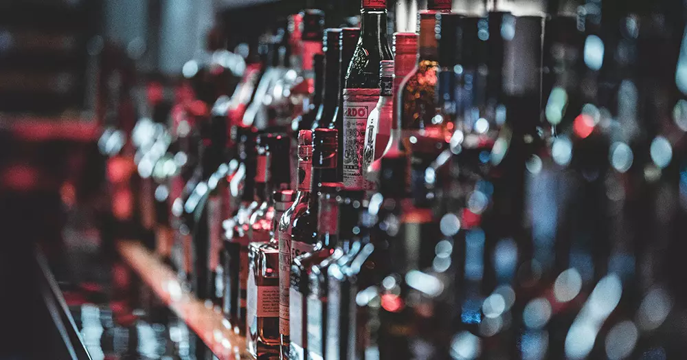 20 основни шишиња за стартување на вашиот дом бар