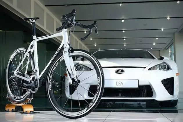 Bicicleta de carretera esportiva Lexus LFA de fibra de carboni F 0