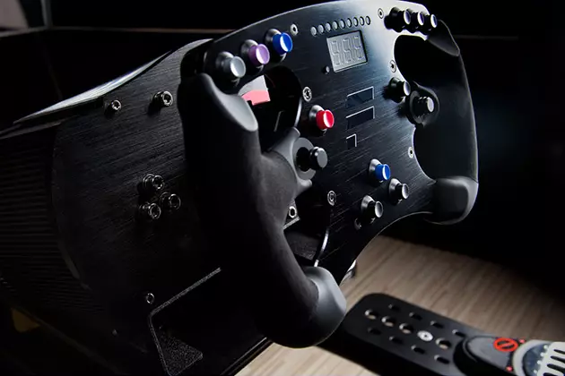 Vesaro I Evolve Extreme Racing Simulator 4