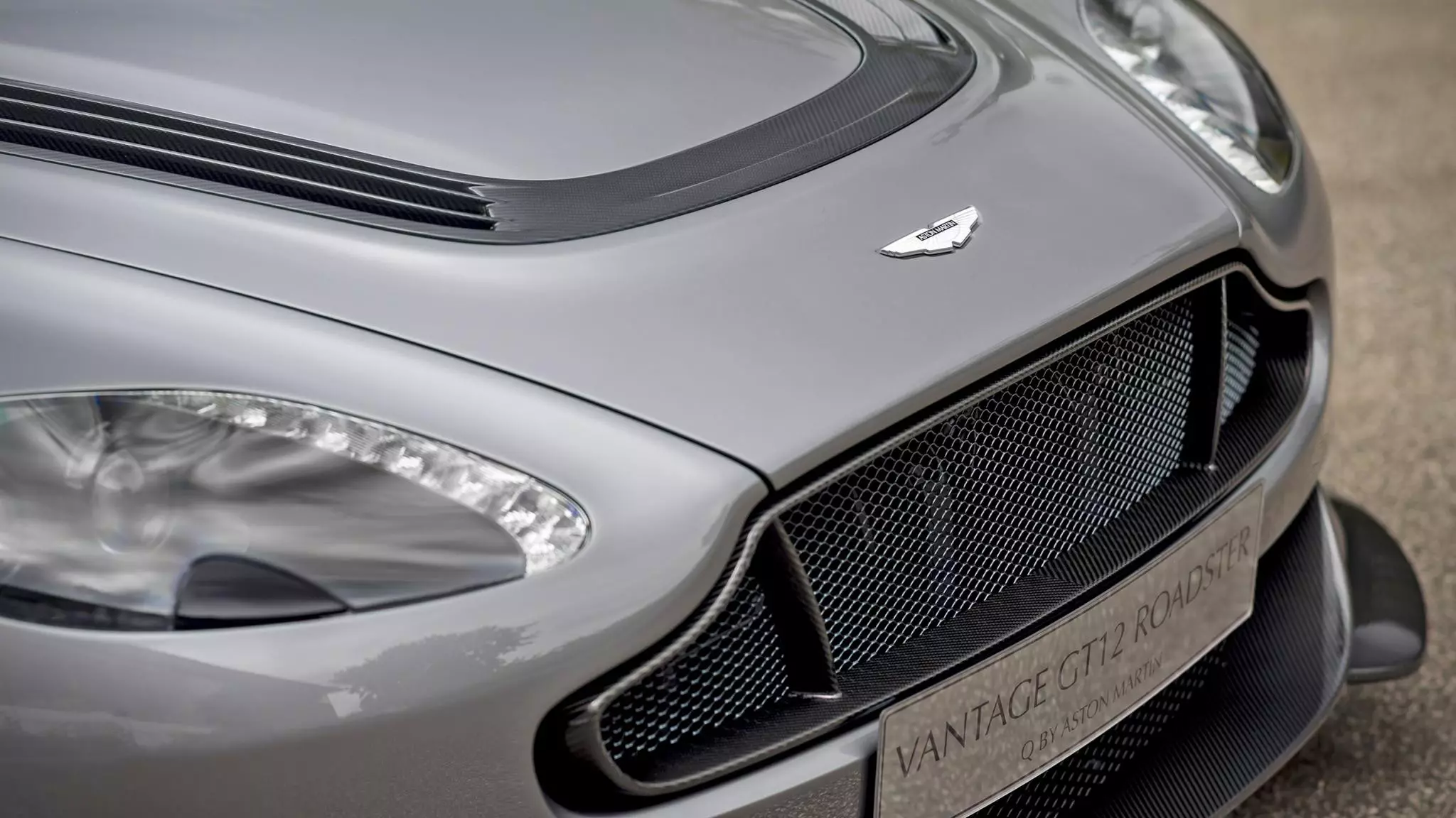 ئاستون مارتىن Vantage GT12 Roadster 4