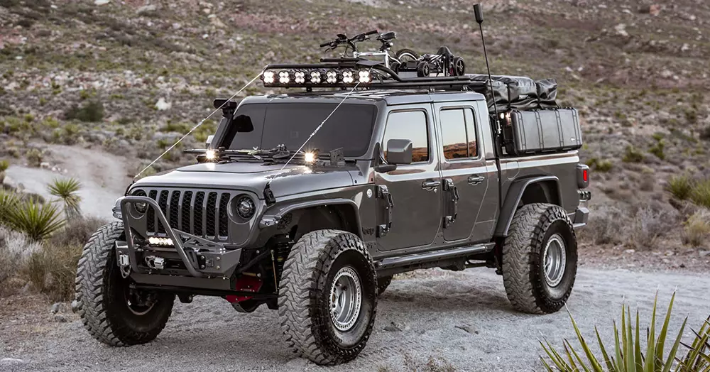 აუქციონის ბლოკი: 2020 წლის Jeep Gladiator SEMA Build