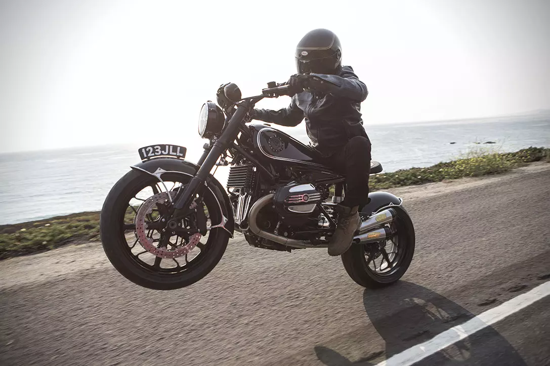 BMW R NineT Classic autorstwa Roland Sands Design 010