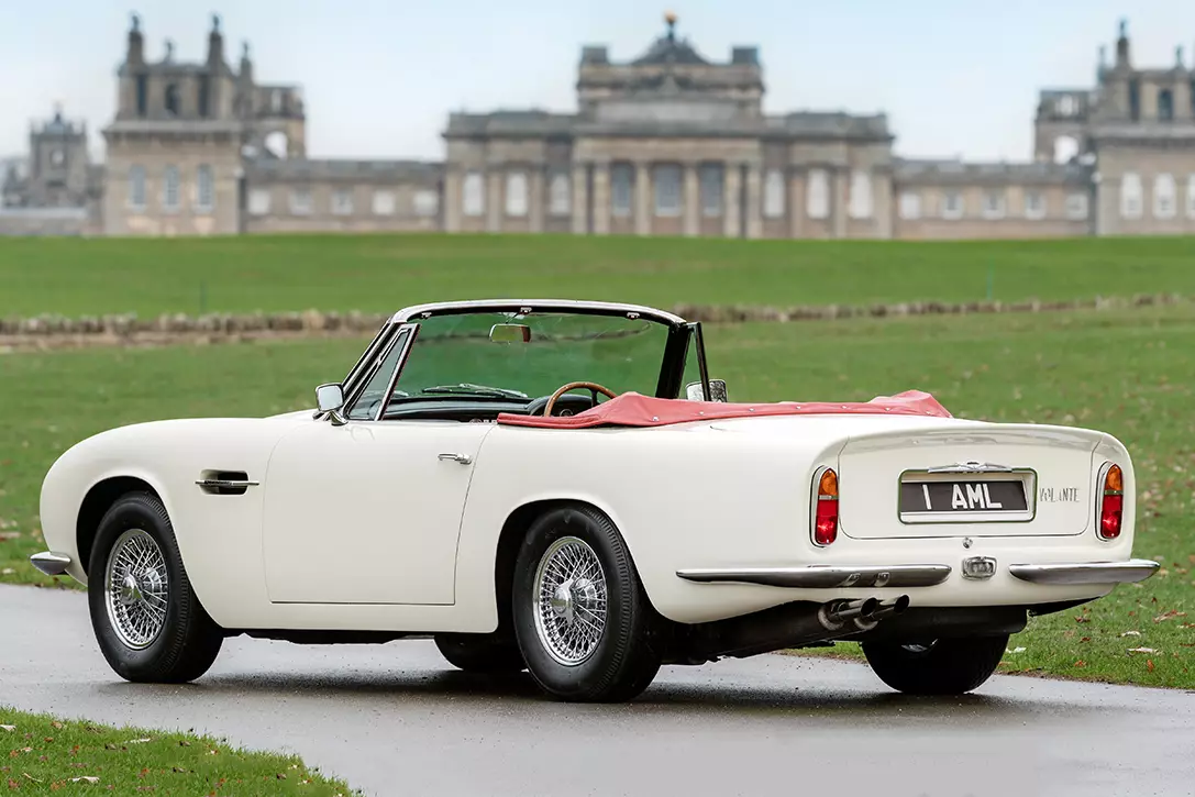 1970 Aston Martin DB6 Volante EV Konversioun 3272_2