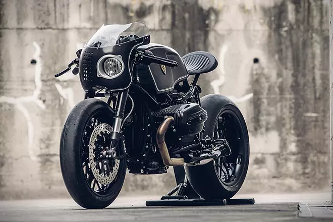 BMW Bavarian Fistfighter di Rough Crafts 2