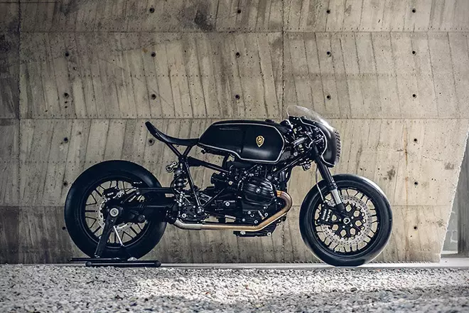 BMW Bavarian Fistfighter di Rough Crafts 3