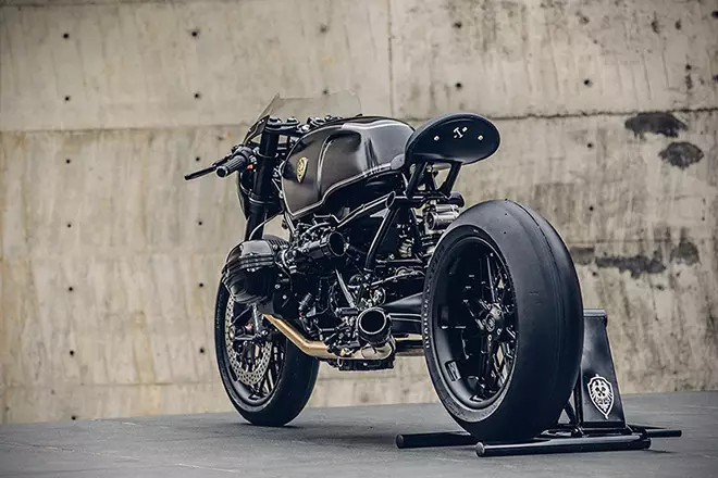 BMW Bavarian Fistfighter di Rough Crafts 5