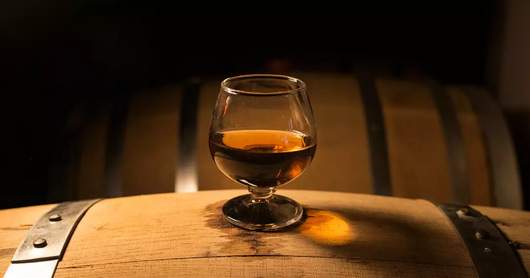 12 labākie Burbona viskiji 2022. gadā