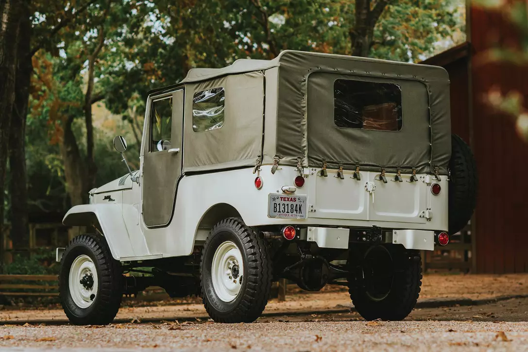 Auktioun Block: 1960 Toyota FJ25 Land Cruiser Soft-Top 3536_2