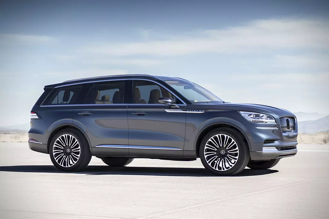 2019. Lincoln Aviator 3651_1